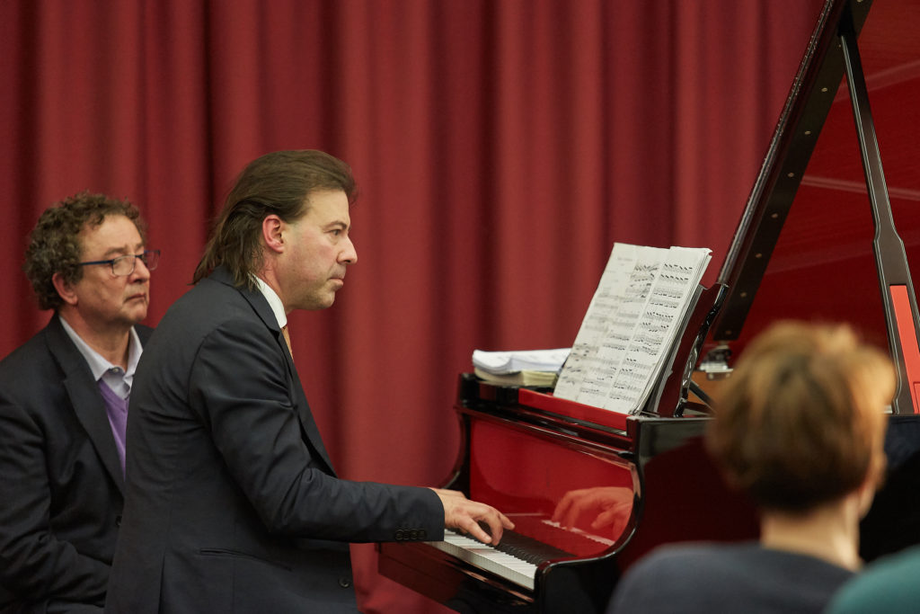 I successi del pianista Michele Innocenti, dal "campino dei Frati" ai ...